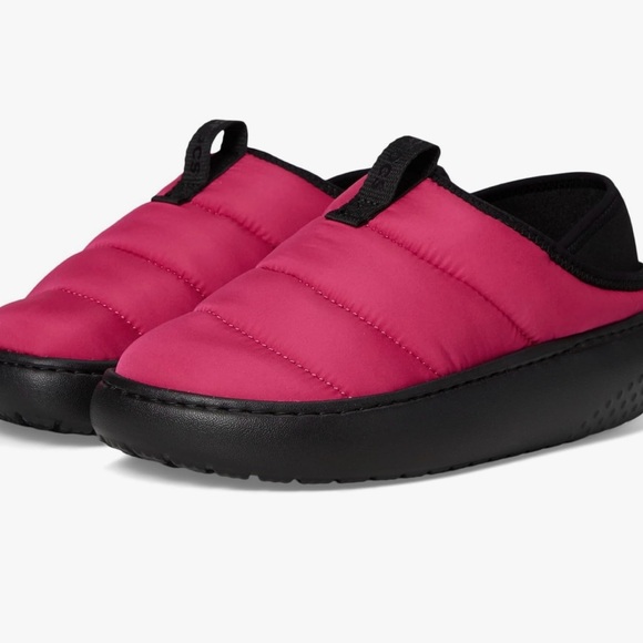 CROCS | Shoes | Crocs Puff Moc Quilted Slipon Shoes | Poshmark